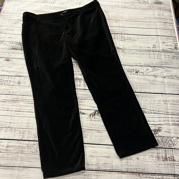 Lauren Ralph Lauren | Pants & Jumpsuits | Lauren Ralph Lauren Premier Straight Velvet Pants Size ...